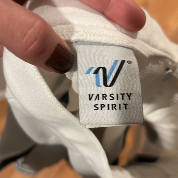 Varsity | Skirts | Varsity Spirit Nwt White Pleated Cheer Skirt Waist ...